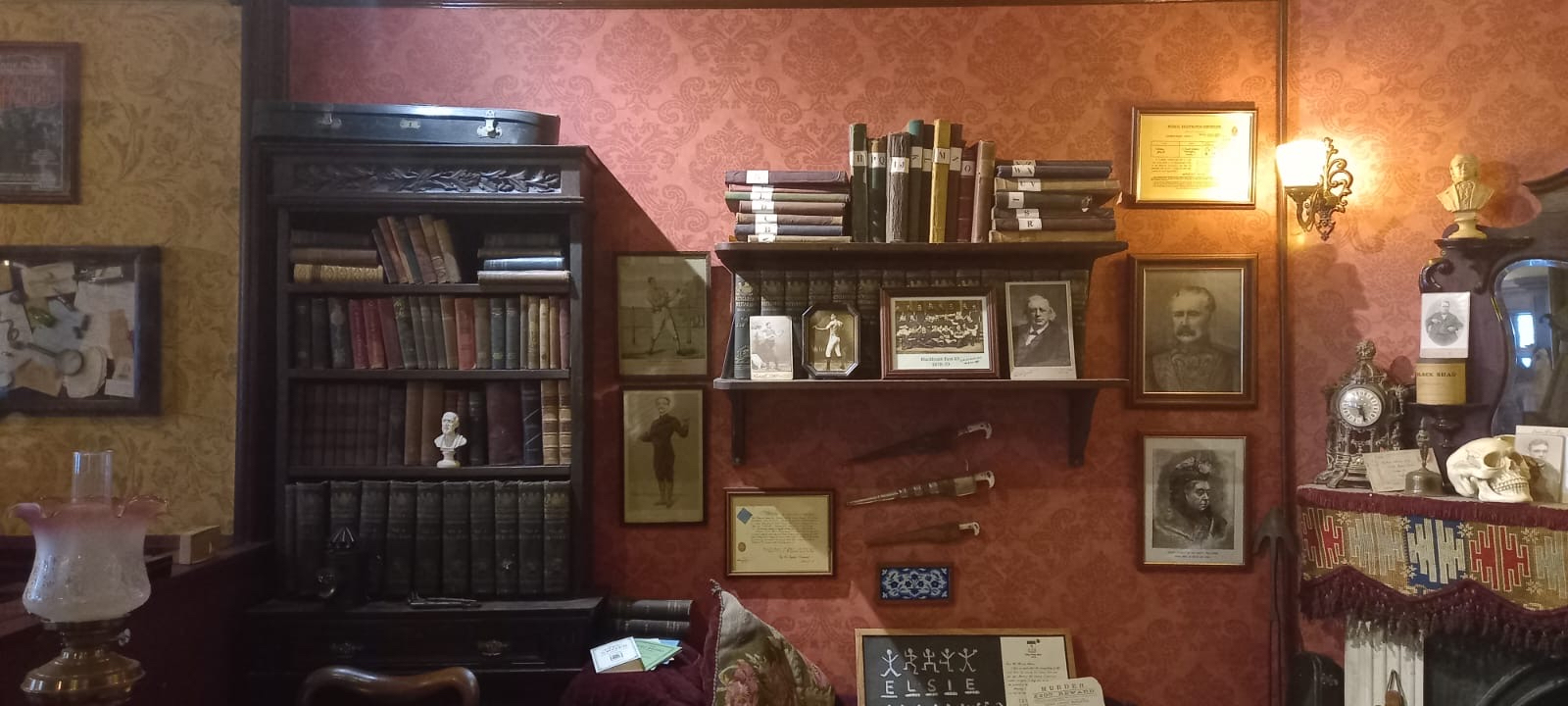 Eccentric London – The Walking Tour