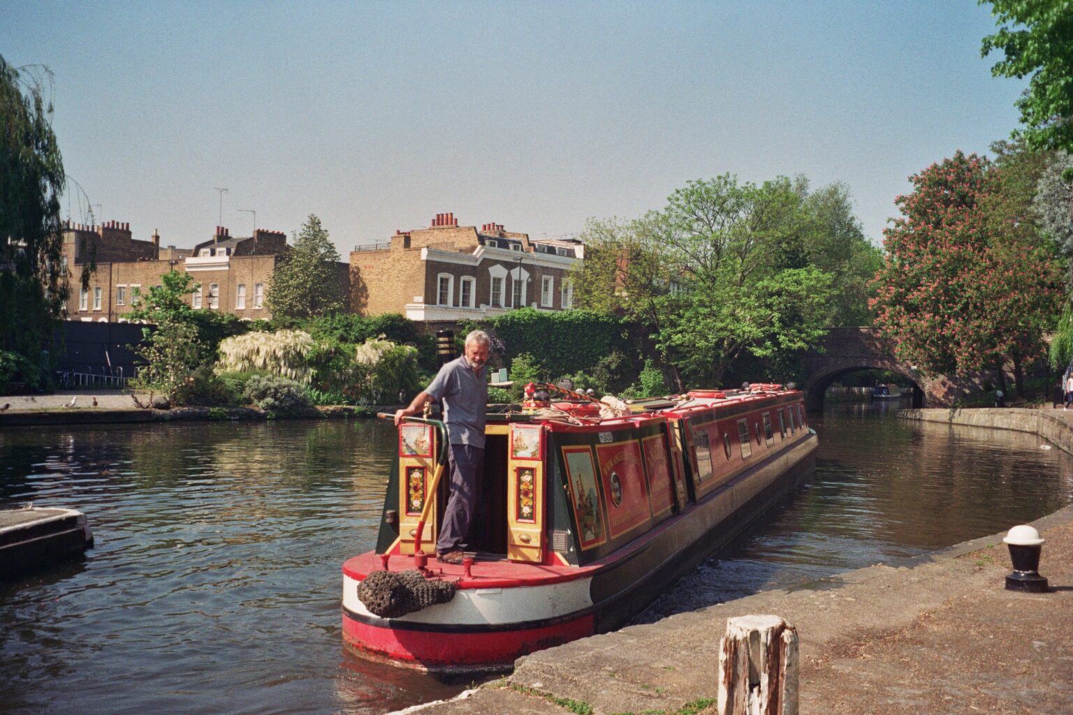 The Regent's Canal – Islington to Kingsland Road - London Walks