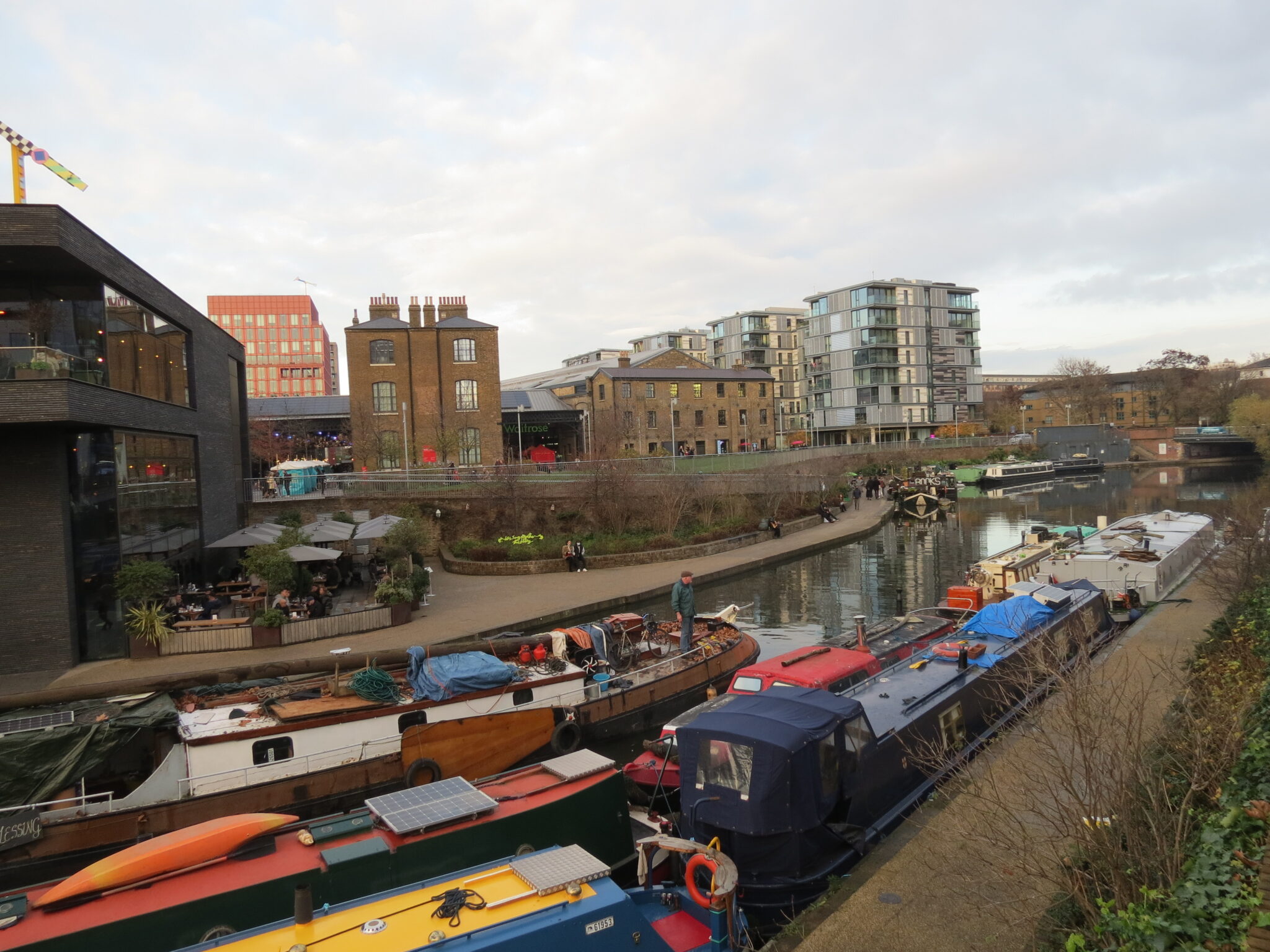The Regent's Canal – King's Cross to the New River - London Walks