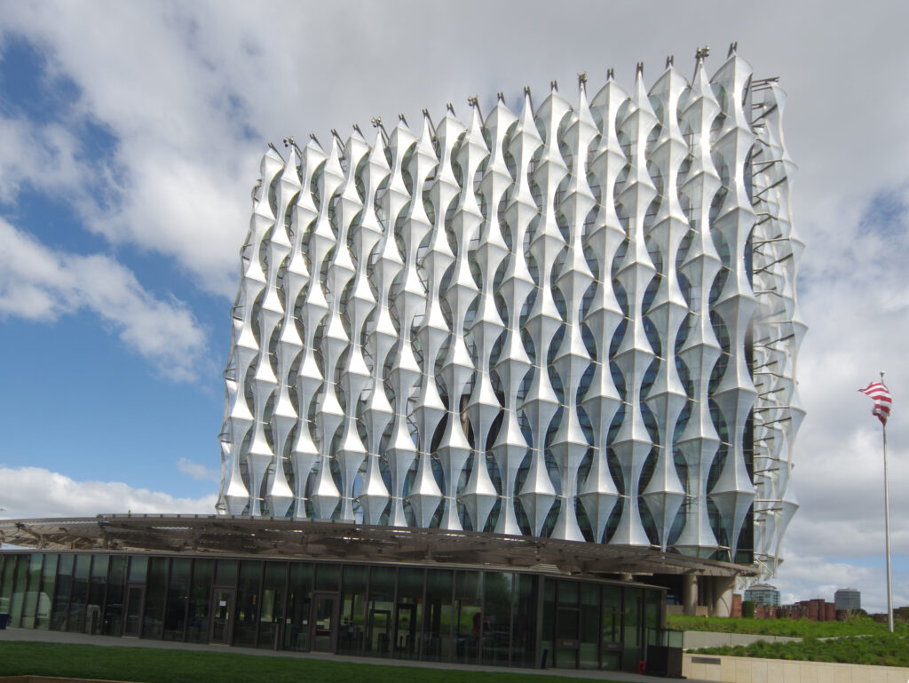 The Power of the Thames – Battersea to Westminster - London Walks