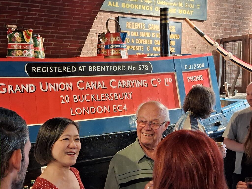The Regent's Canal: King's Cross to Canal Museum Circular Tour ...