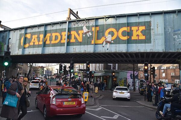 Top Things to Do Around Camden Lock on Regent's Canal - London Walks